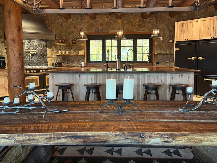 6bd/6.5 Ba - Sleeps 12 - Skadi Gista - Stagecoach State Park, Oak Creek