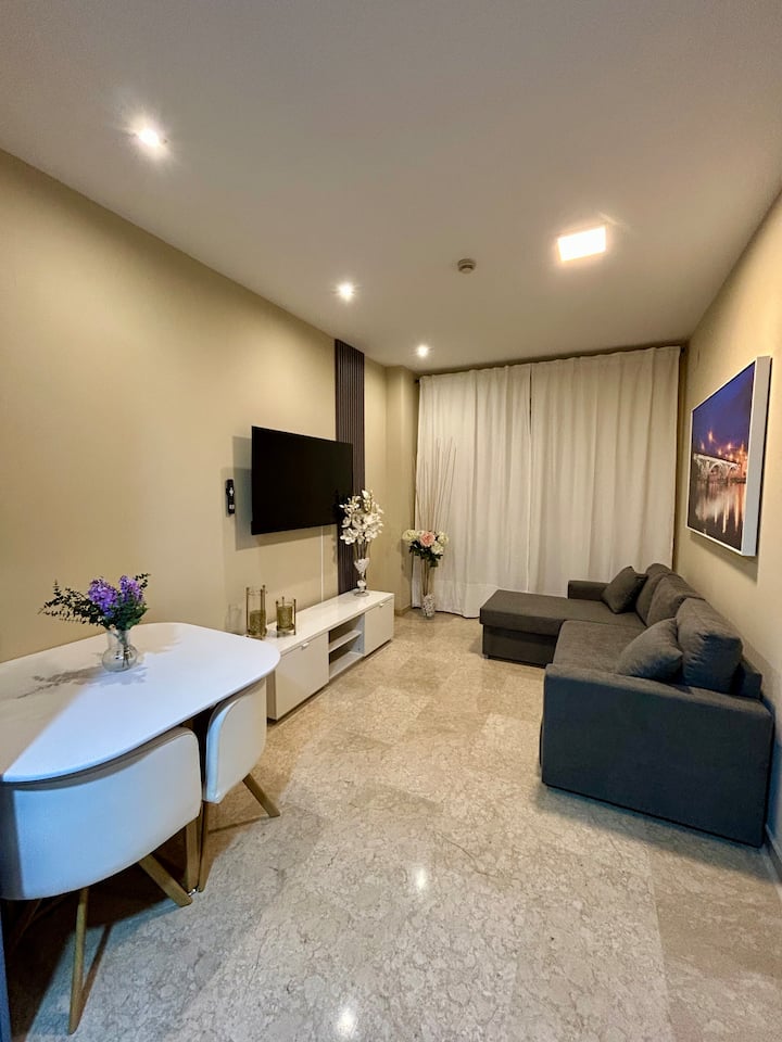 Apartamento Con Garaje En Apartour Vertice - Camas