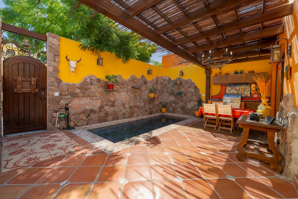 FN232- Retraite de 2 chambres avec piscine - Maisons à louer à Nopoló ...