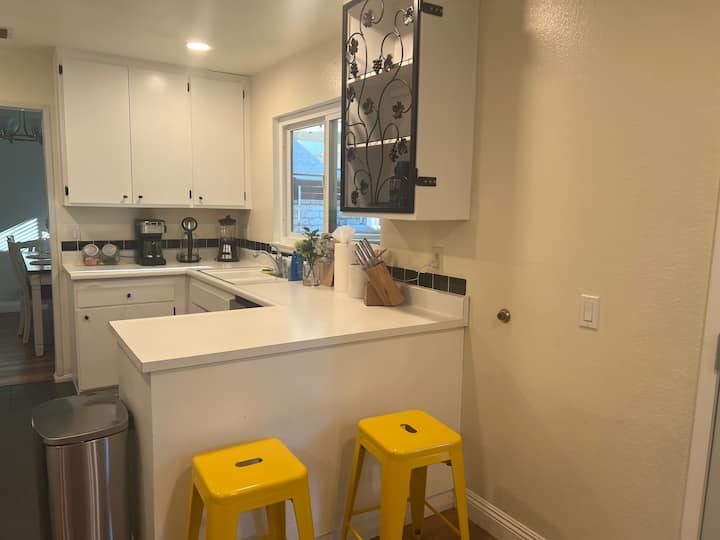 Back Up Santa Clarita Home - Santa Clarita, CA