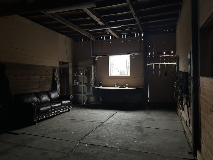Daytime Barn Rental - Langley, BC