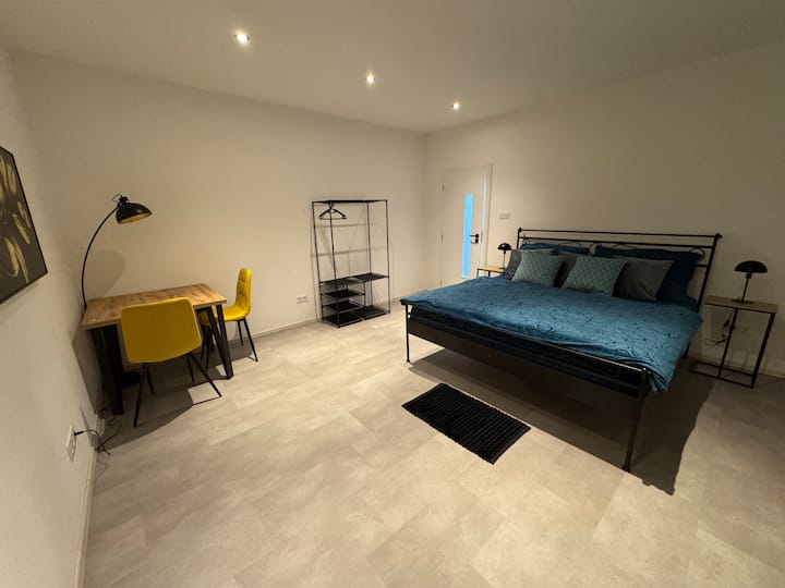 Monstera Iii. - Industrial - Kolín