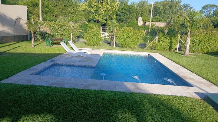 Amplia Casa Para Familias Y Eventos - Chivilcoy