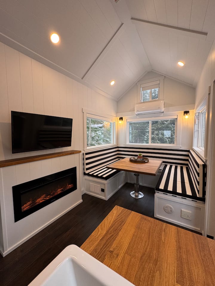 The Resting Wren - Nelson