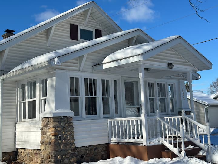 Cozy 3 Bedroom Home In Middlebury - Middlebury, IN