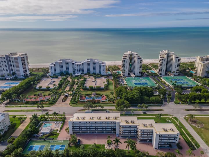 2br/2ba Condo•walk To Beach•pool•tennis•balcony - Marco Island, FL