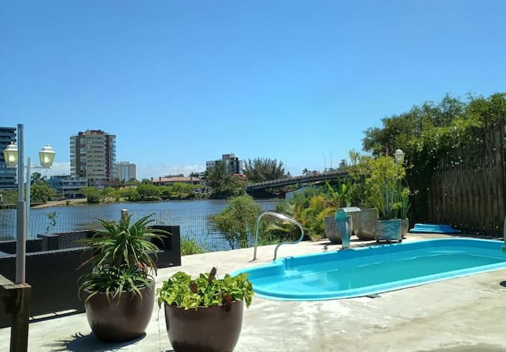 Paz à Beira Do Rio Com Piscina. - Torres