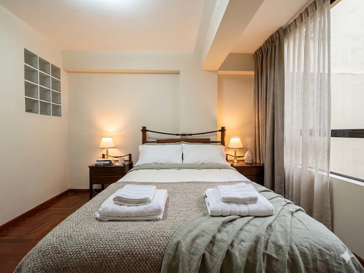 A 10 Min Del Centro | Cochera | Zona Residencial - Cusco