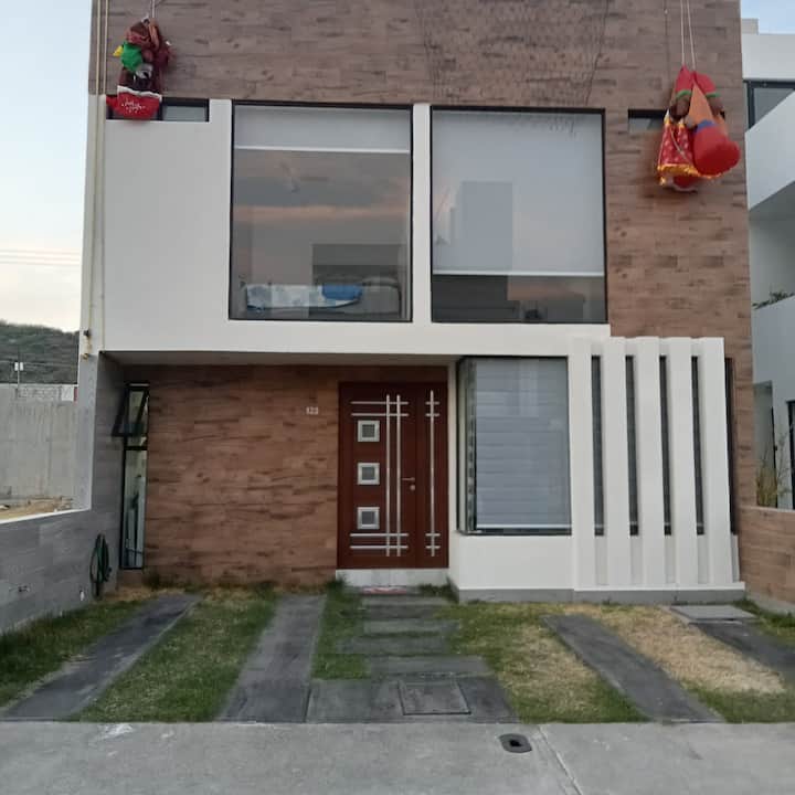 Disfruta De Una Estancia Cómoda Y Relajante - Pachuca