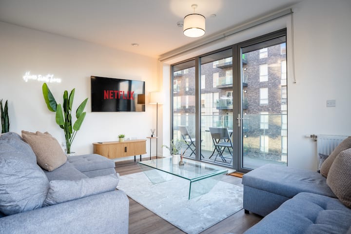 Highrise Stay By Wembley Stadium Snooker Sleeps 10 - 豪恩斯洛