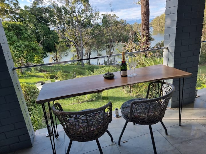 Bonne Vue, Coastal Riverfront Serenity In Urunga - Urunga