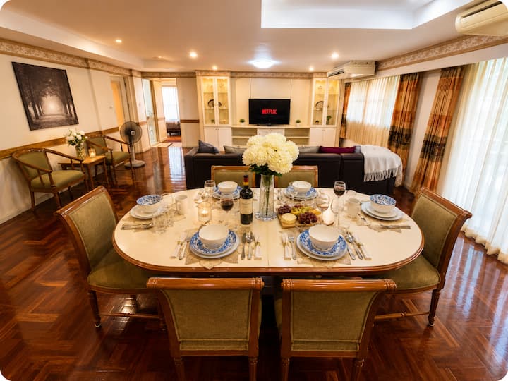 3 Bedroom Family Suite In Downtown, Pool, Shuttle, - Bangkok
