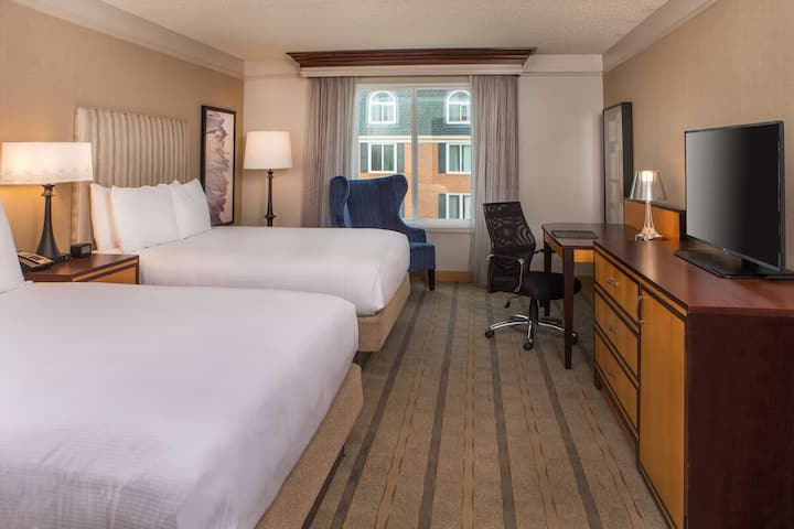 Wilmington Airport 2 Queen Studio W/gym, Pool - New Castle, DE