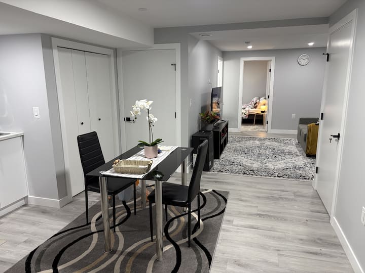 A Quiet Cozy 1 Bedroom At Prairie Point - Winnipeg