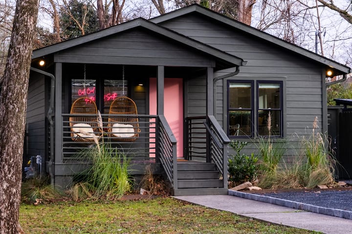 Hot Tub | Sleeps 10 | 8 Min To Atlanta Stadium - Atlanta, GA