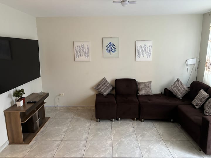 Tu Casa Te Espera, Segura Y Familiar. - Pimentel