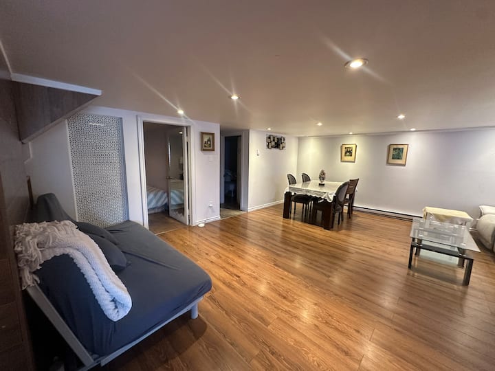 2bdrs@westmount, 5 Mins To Metro, Atwater Market - LaSalle