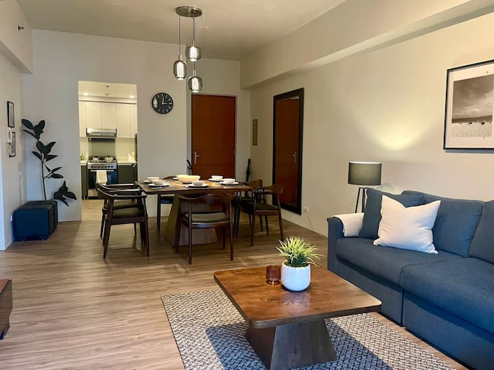 Stylish Apartment In Bgc With Great View & Parking - Filipinas