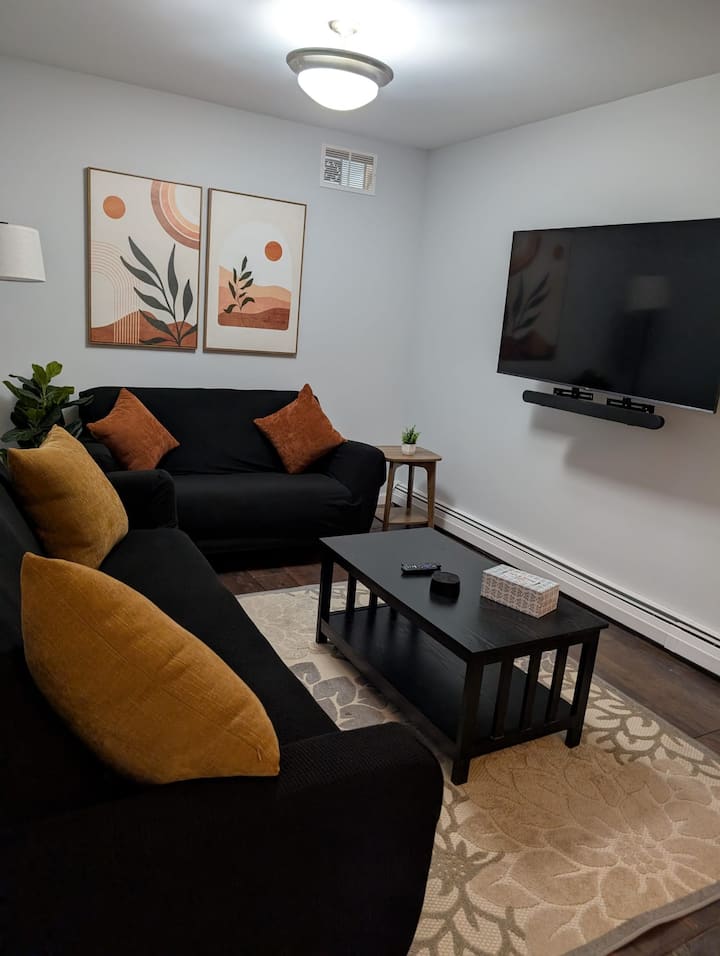 Central Location, Soaking Tub, King Bed - Mount Pocono, PA