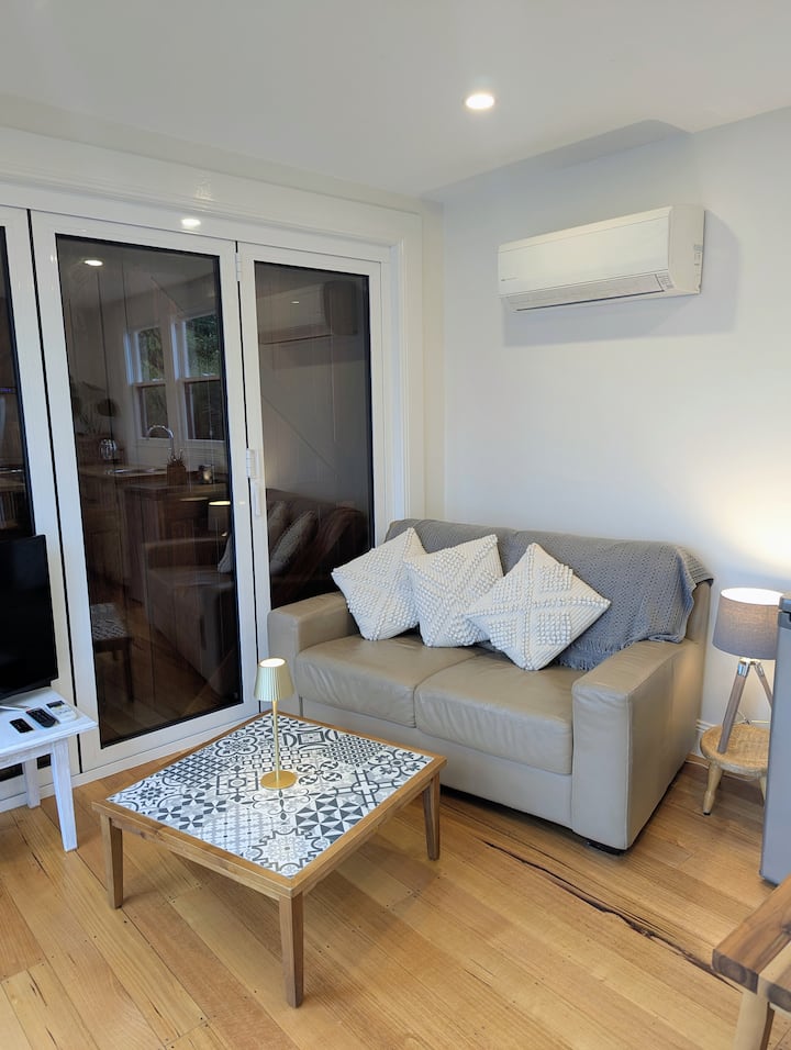 One Fitz - Modern Studio Apartment - Hobart