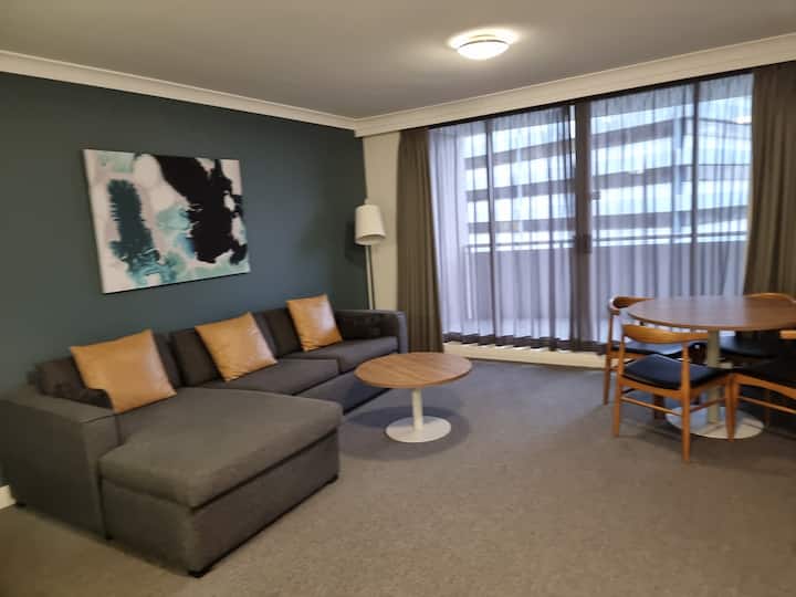 Prime Chatswood Stay | Resort Style & Convenience - North Sydney
