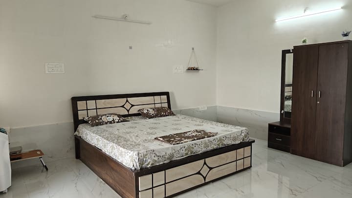 Aarabhi Stay _ Pet Friendly(with Ac) - Chitradurga