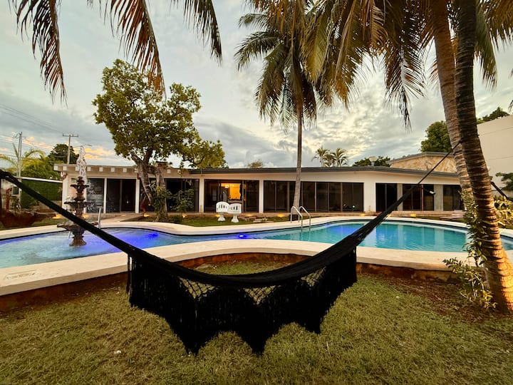 Lujoso Estudio Con áReas Compartidas - Yucatán