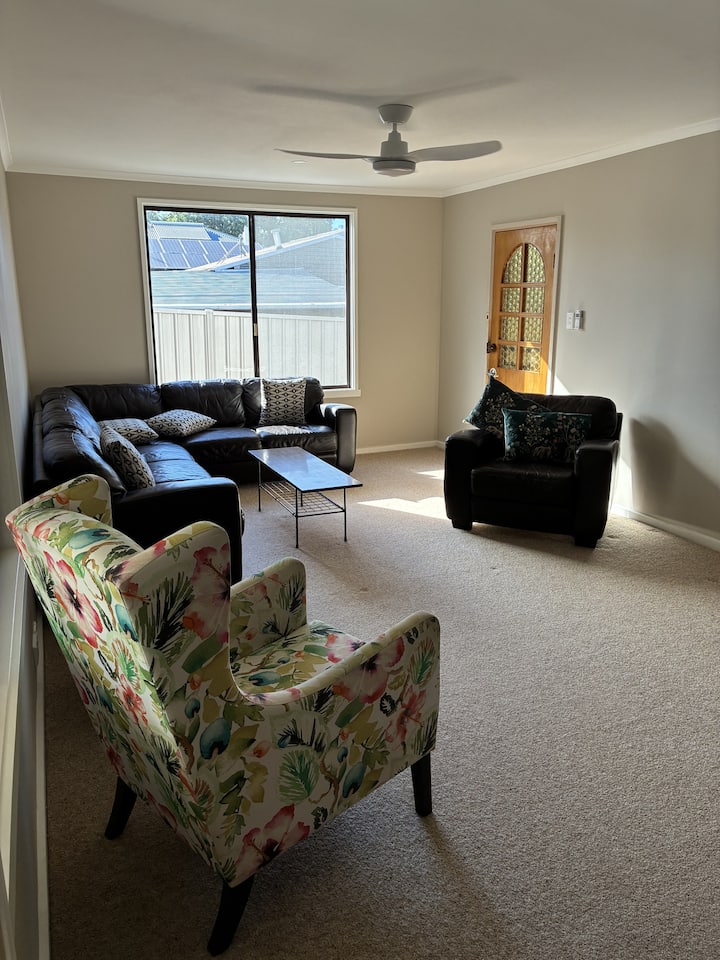 Eildon Town And Pondage House - Eildon