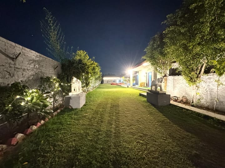 4bhk Farmhouse House In Gurgaon - Gurgaon