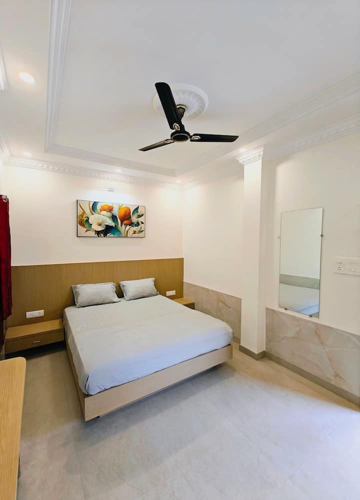 Home Like Stay | Ac Room 2 Near Aiims, Raniklapati - Bhopal