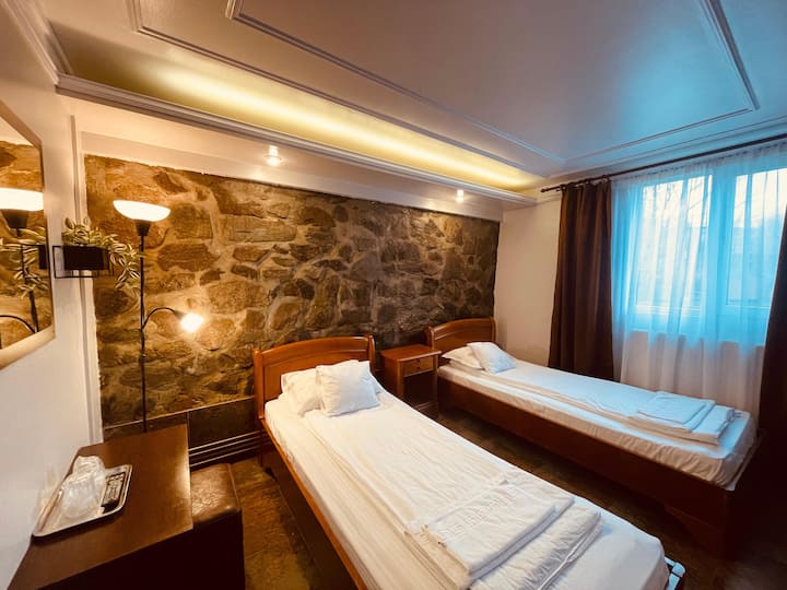 Camera 4 - Bistrița