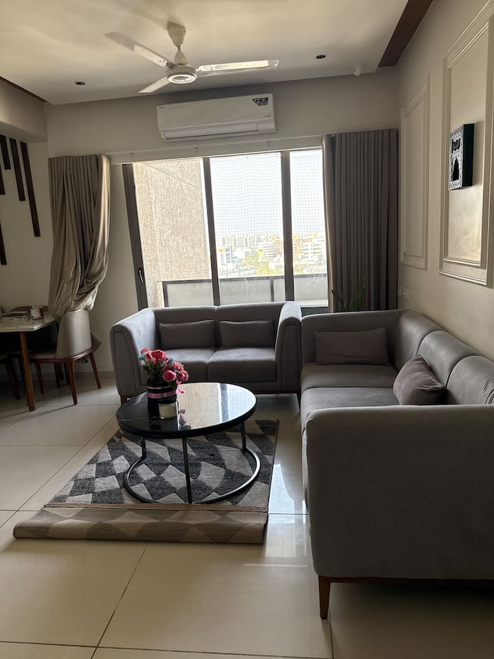 Boutique-style Room • Quiet • High-class Stay - Ahmedabad