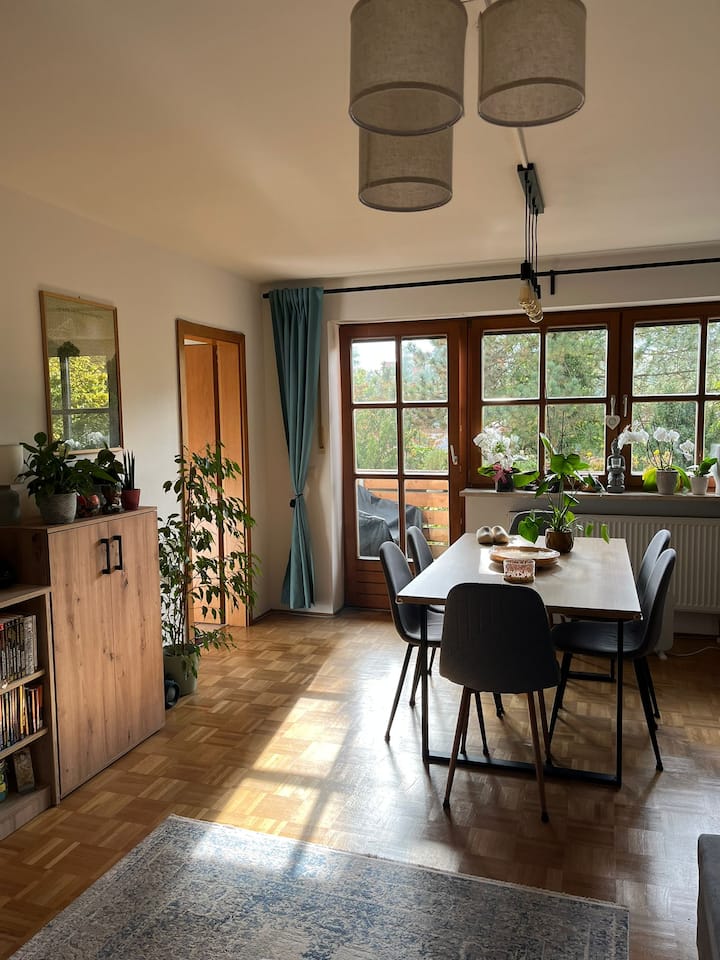 Helle, Möblierte 2-zi-wohnung In Landhaus-villa - Munich