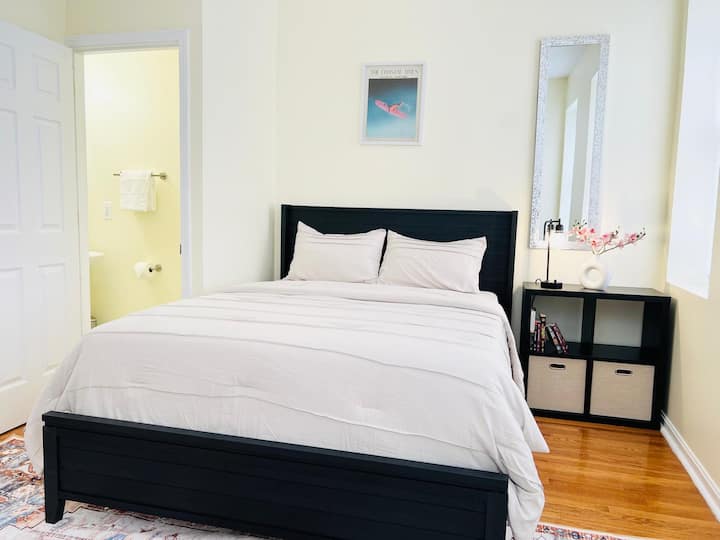 Downtown - Entire Apartment - 2 Bedrooms, 2 Baths - Baltimore, MD
