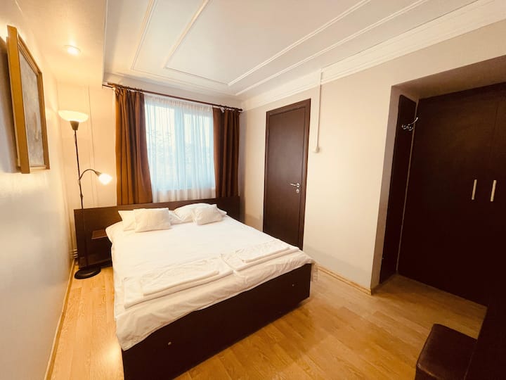 Camera 7 - Bistrița