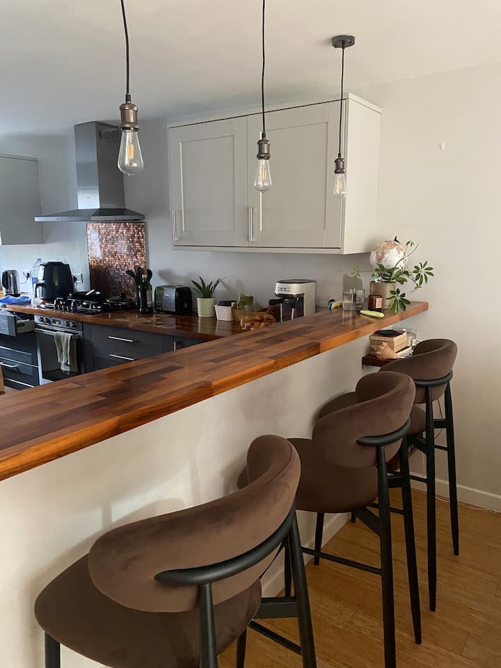 Spacious 1 Bedroom House Near Watford Junction - 왓퍼드