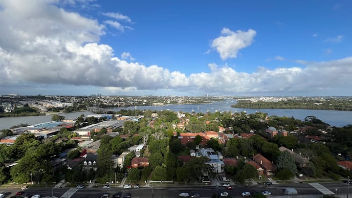 Rhodes  2b2b Walker St | City & Water Views - Auburn