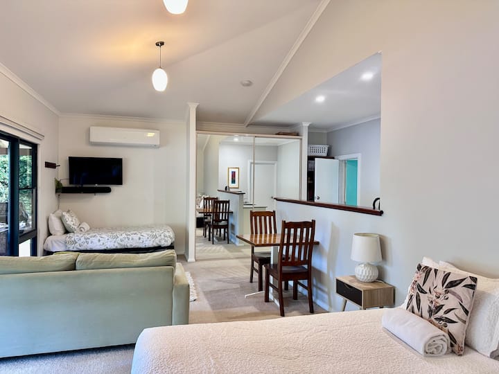 Wandana Studio - Albany