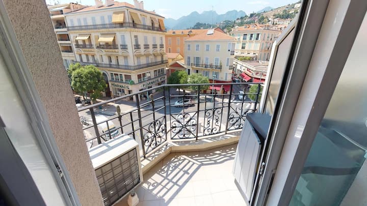 Beau 2p Central Avec Balcon Et Parking Privé 29qg - Menton