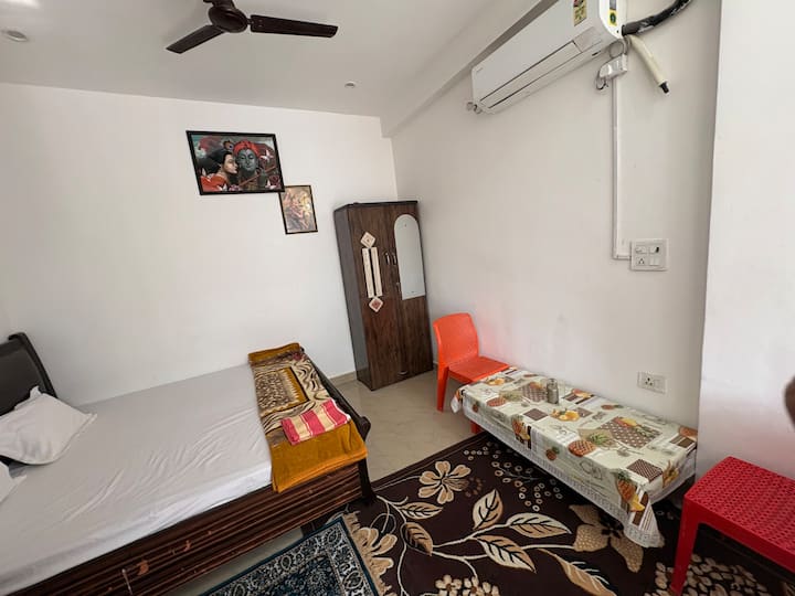 Entire Family Home In Vrindavan - Vrindavan