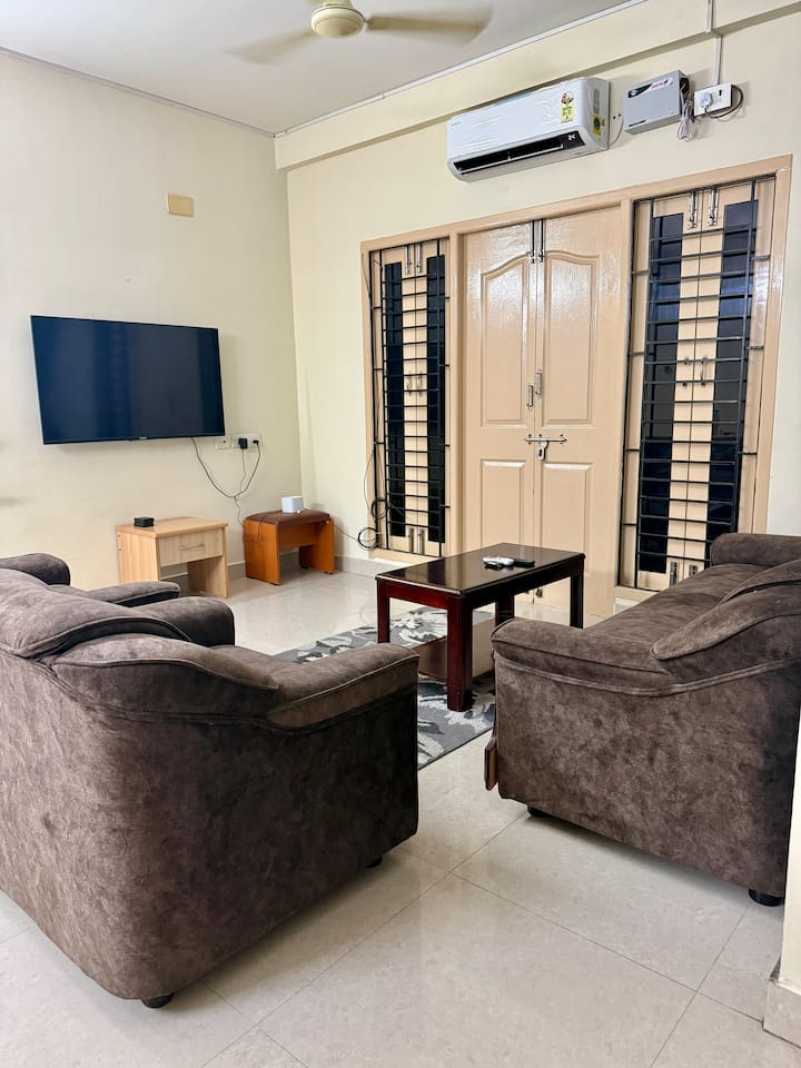 Euphoria3bhk Flat/kavery Hospital/kabalish 
Temple - Chennai