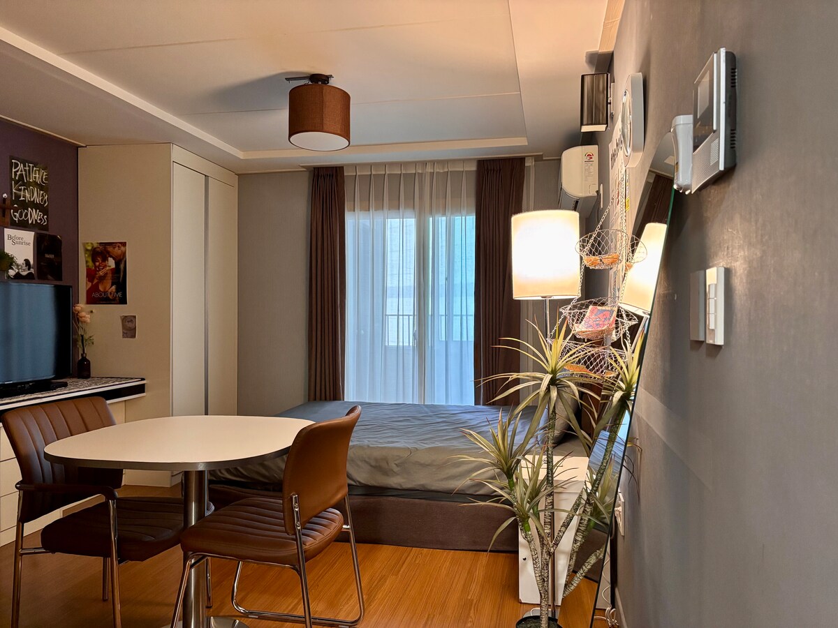 Dudu House 2) 5 minutes from the airport, near Jeju Center Lotte/Silla ...