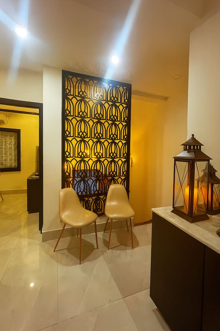 Retrovibe 2bhk|posh Lake Rd|balcony & Kitchenette - Kolkata