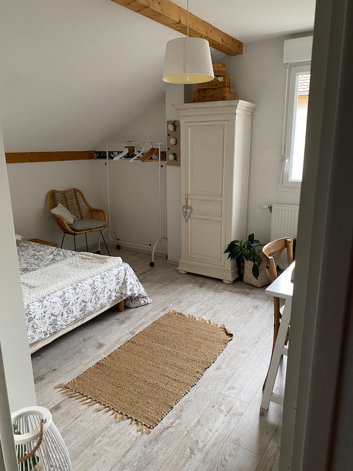 Chambre + Sdb , Maison Mitoyenne, 5min Annecy - Lake Annecy