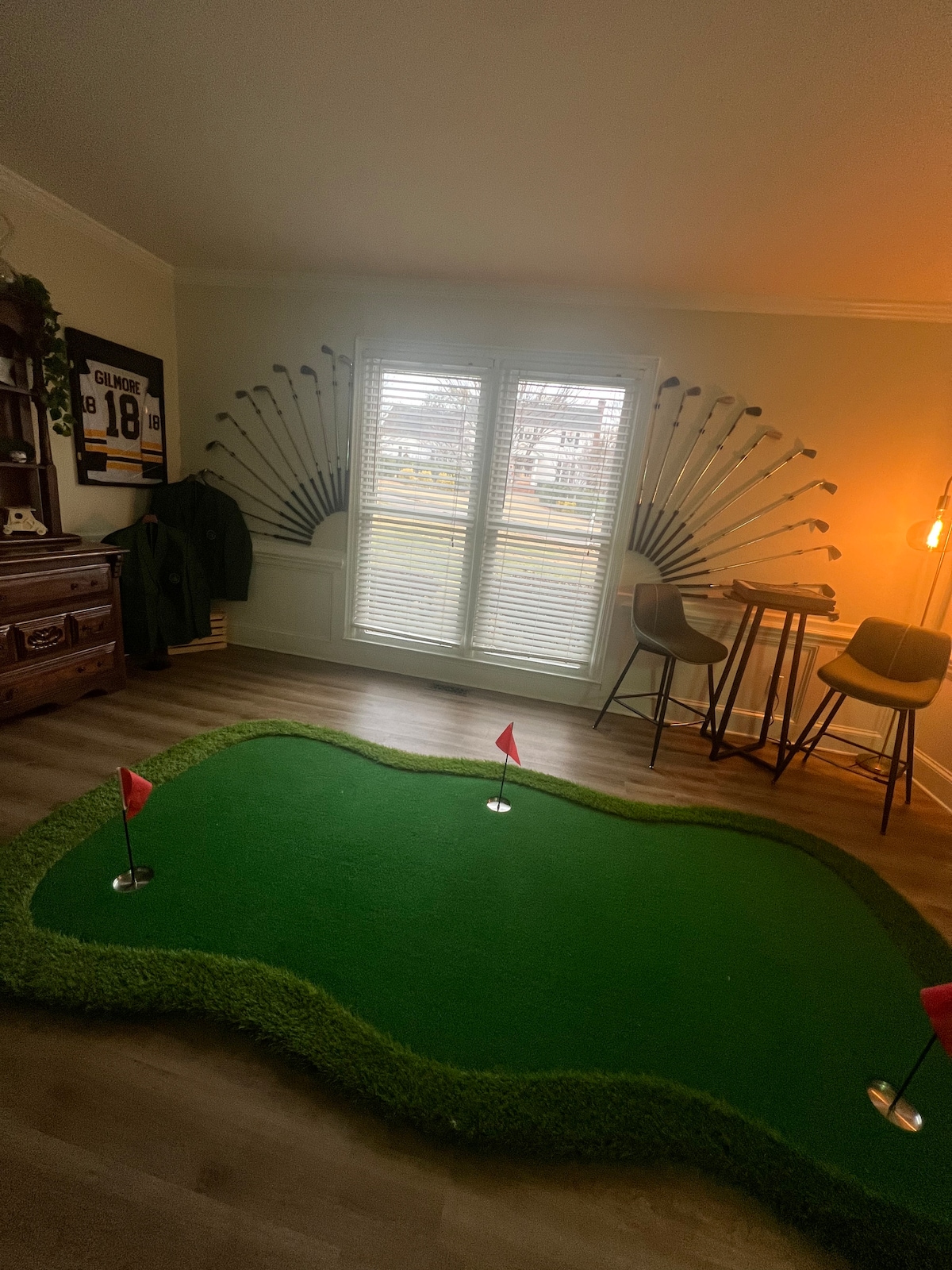 Pool +Putting Mat+ Pool Table | 4 Miles to Masters - Houses for Rent in ...
