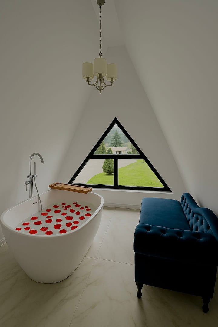 A Frame Boutique Home Cu Cada Freestanding - Buftea