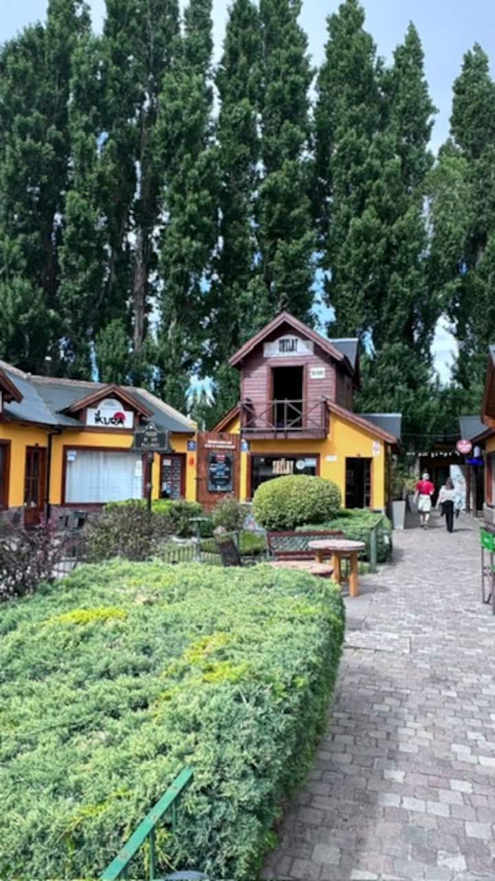 Na Galeria Dos Pássaros No Coração De El Calafate - El Calafate