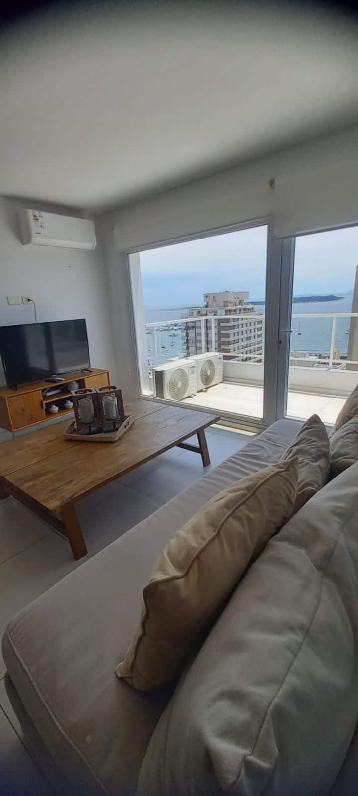 Apartamento 2 Dormitorios Céntrico - 