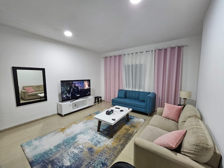 Cozy Apartment And Great Neighborhood - Sharjah