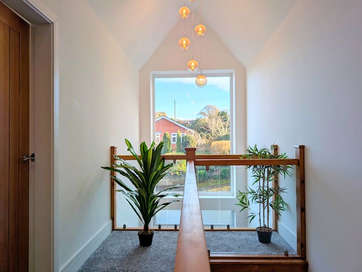 Family Affair: Fun For All In This Spacious Home - Shrewsbury